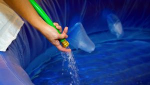 Water Birth 101: Benefits, Warnings, Tips and Tricks | Mother Rising